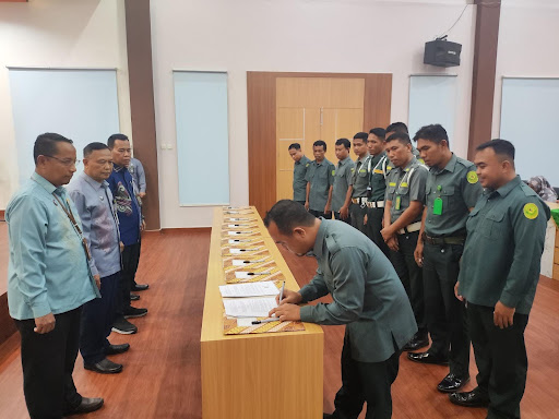 Penandatangan Perjanjian Kontrak Kinerja dan Penyematan PIN WBK pada ...